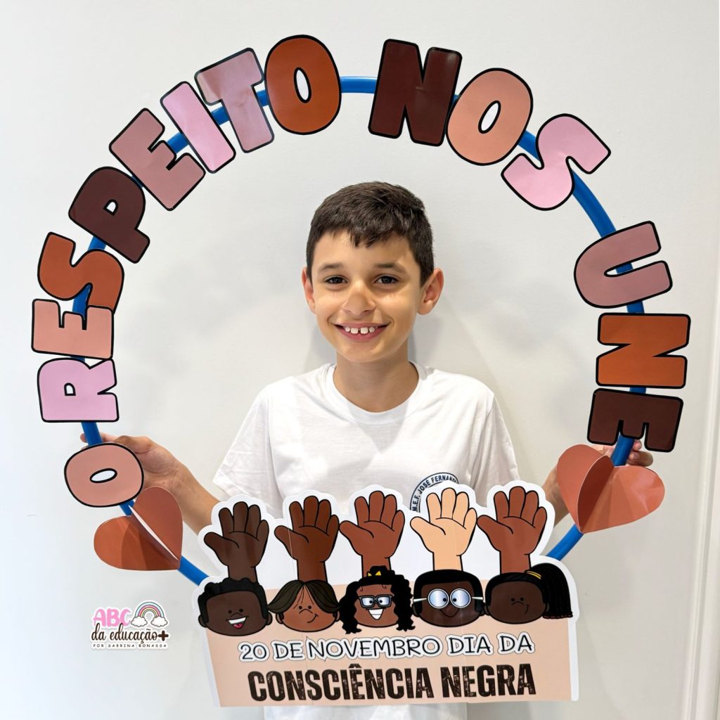 Moldura de fotos no Bambolê Consciência Negra – Loja ABC da Educação ...
